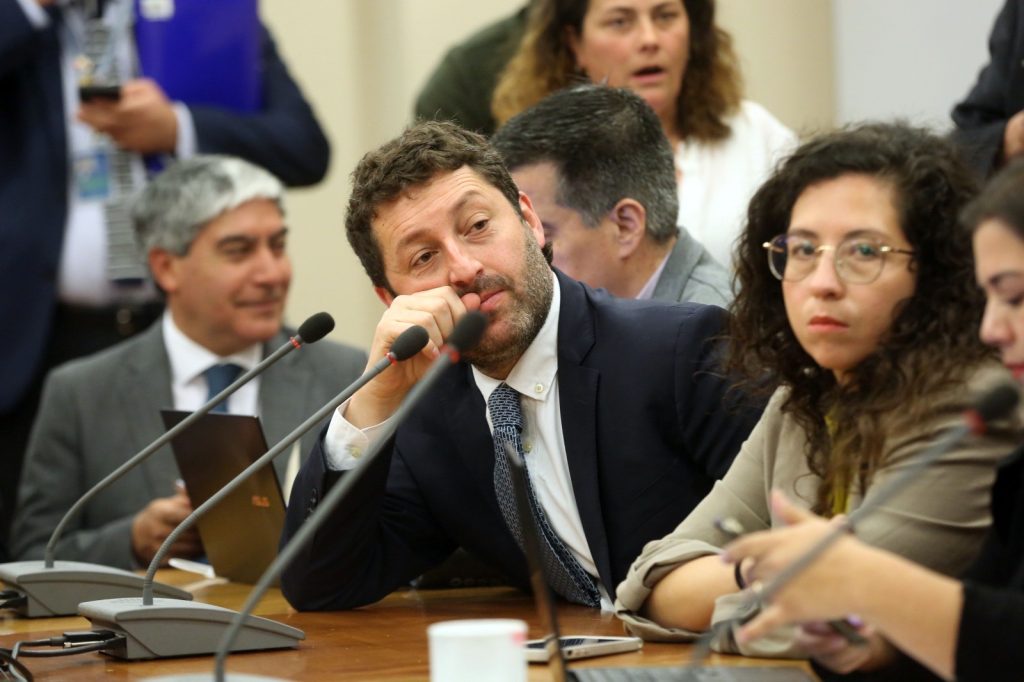 Caso Convenios Udi Acusa “negligencia Inexcusable” De Miguel Crispi